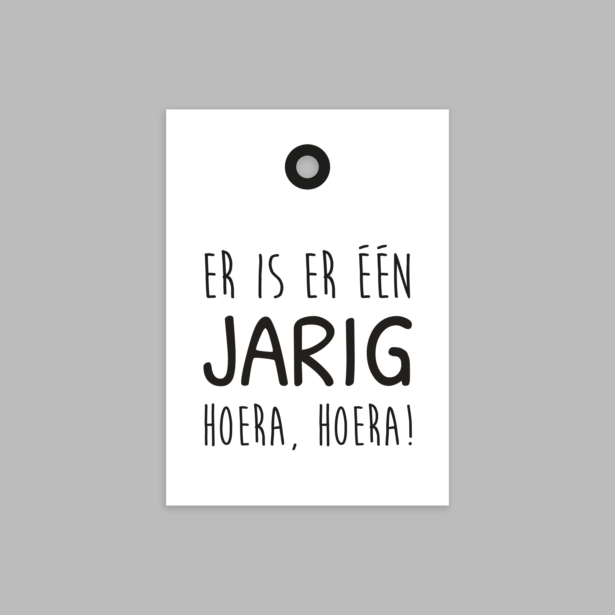 Wenskaart 5cm x 7cm klein - 50 stuks "Er is er één jarig hoera, hoera ...